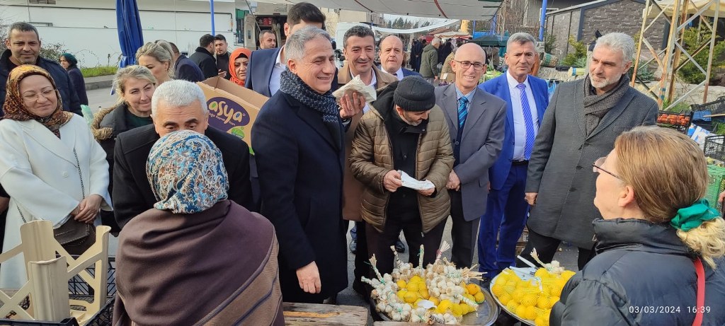 AK PARTİLİ KADINLARDAN GÖZLEME İKRAMI - Kdz.Ereğli Demokrat Medya AK PARTİLİ KADINLARDAN GÖZLEME İKRAMI - Kdz.Ereğli Demokrat Medya